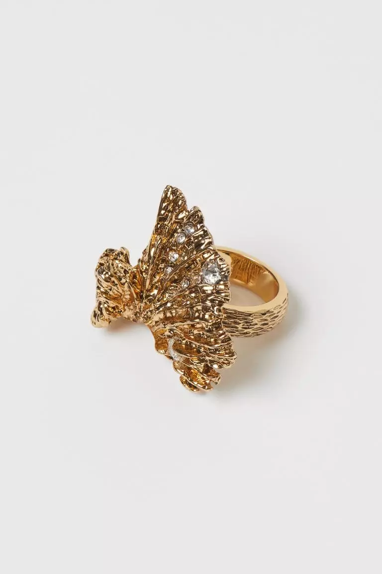 Cincin Besar H&M