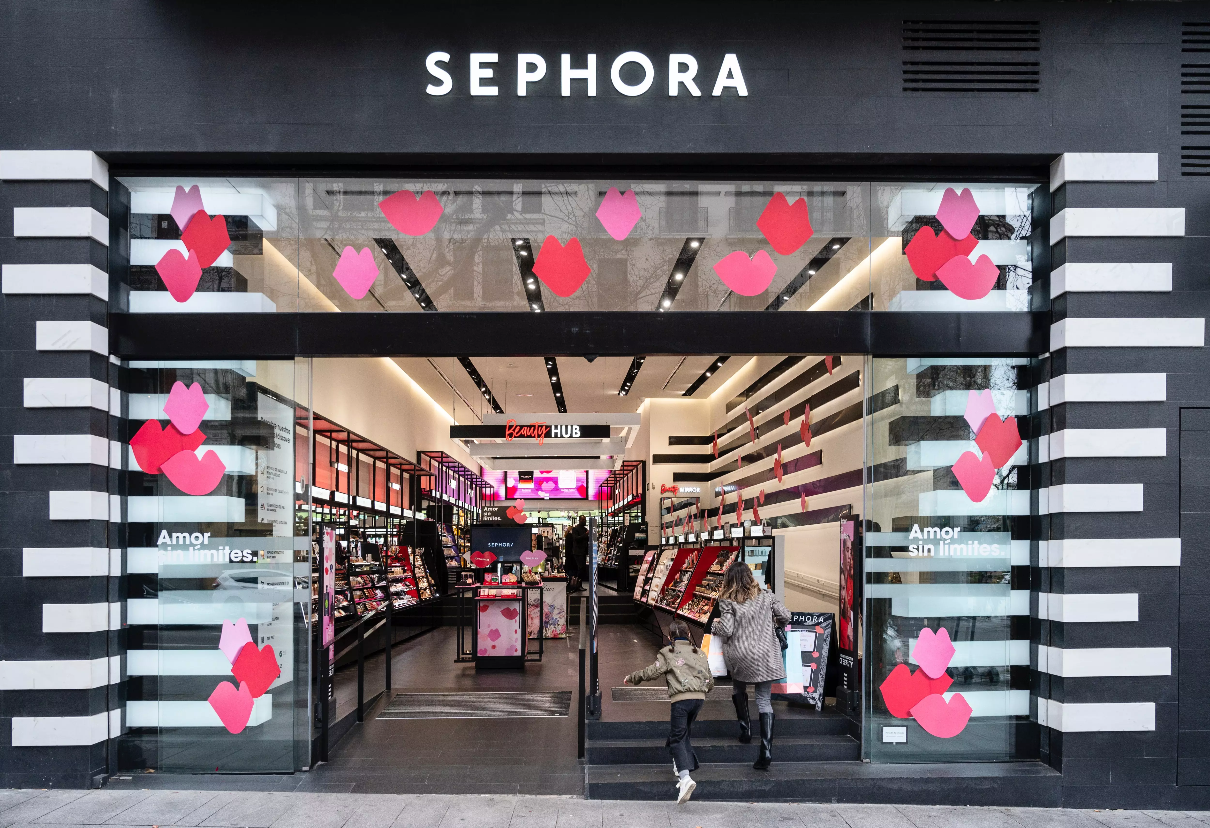 Sephora ၏ Beauty Insider Sale Rn တွင် လက်တွေ့တွင် * အရာအားလုံး* တွင် VIBs 15% လျှော့စျေး ရယူပါ