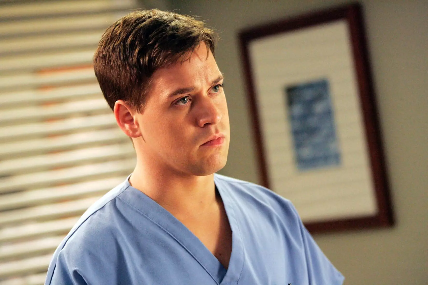 T.R. Na taalo Knight ia George O'Malley i le 'Grey's Anatomy.'