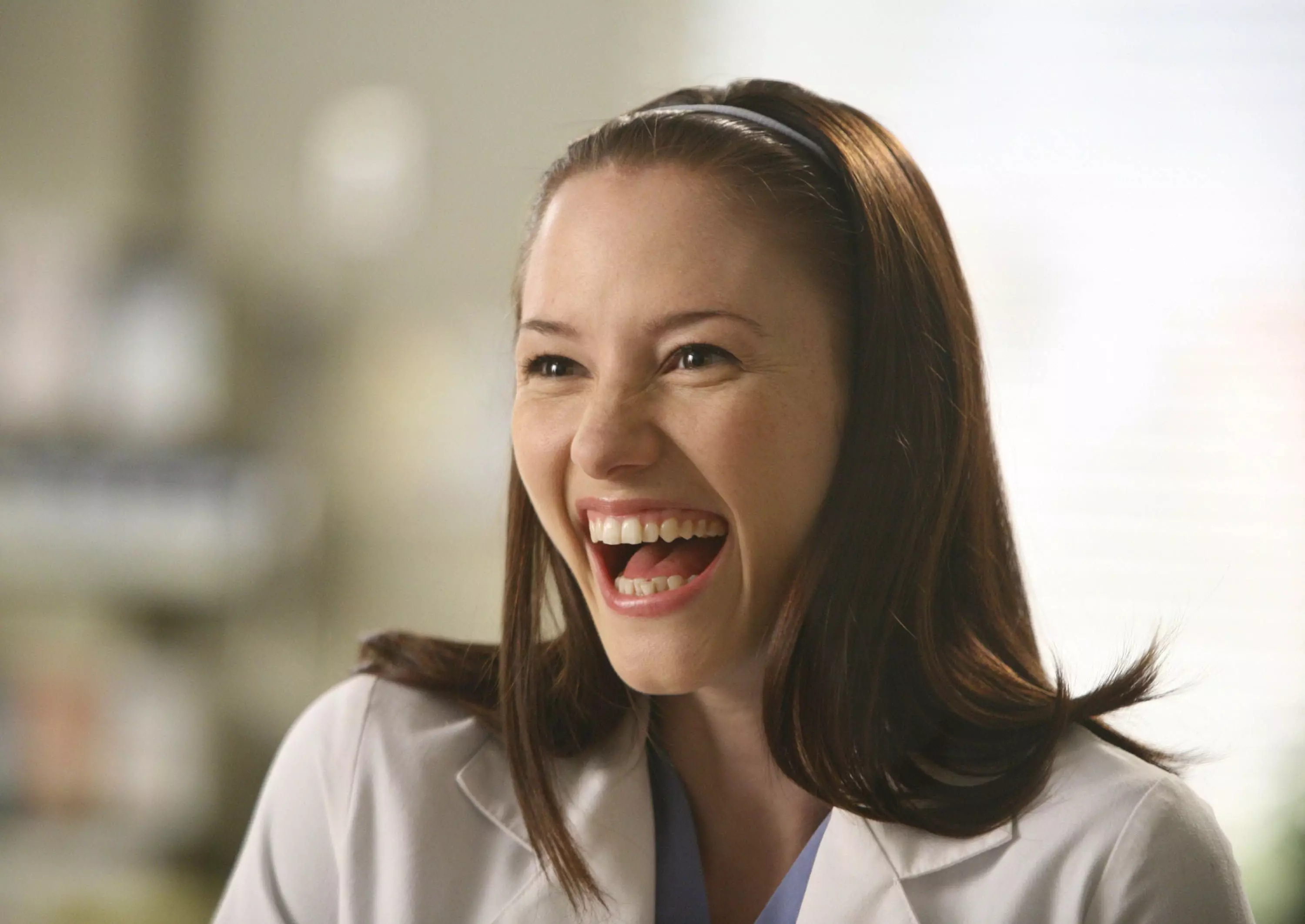 Chyler Leigh dị ka Lexie Grey na 'Grey's Anatomy'.