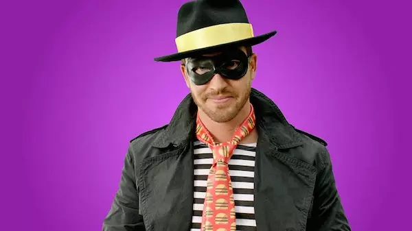 O McDonald's Hamburglar está de volta e Internet está a desgarralo 11370_1