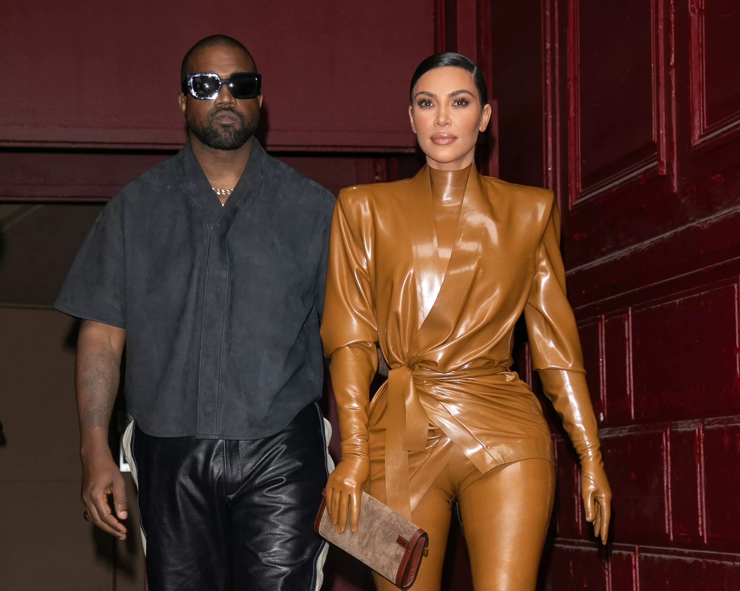 Kim Kardashian en vervreemde echtgenoot Kanye West brengen de feestdagen mogelijk samen door in de Kardashian-Je...