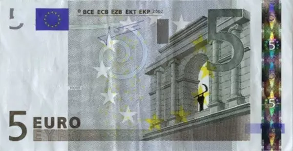 Artista grego desenha em notas de euro para enviar uma mensagem poderosa (Fotos) 12232_2