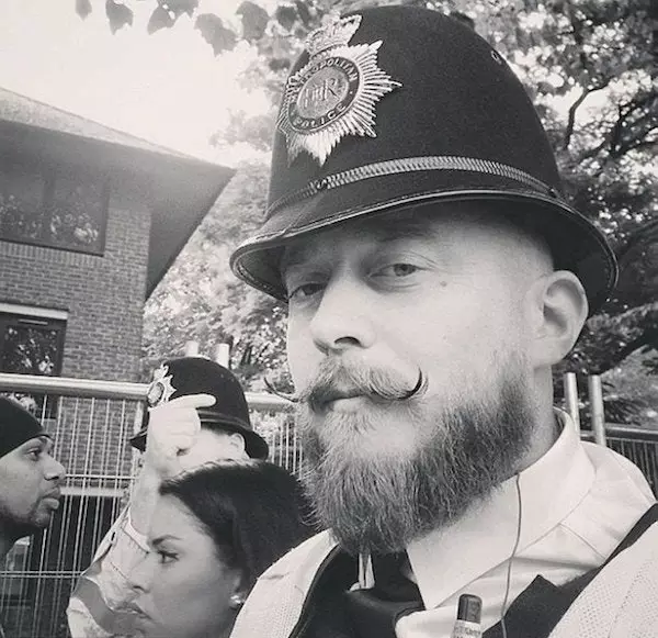 Este policía hipster y su barba épica están arrasando en Internet (fotos) 13055_5