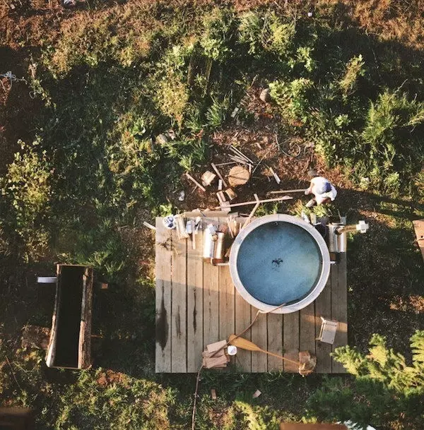 Guy staví Treehouse svých snů s naprosto úchvatnými výhledy (fotografie) 15933_10