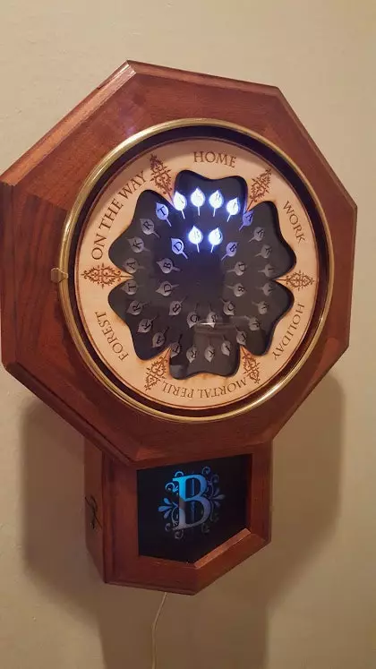 Este fan de 'Harry Potter' hizo una versión épica de la vida real del reloj Weasley 19263_1