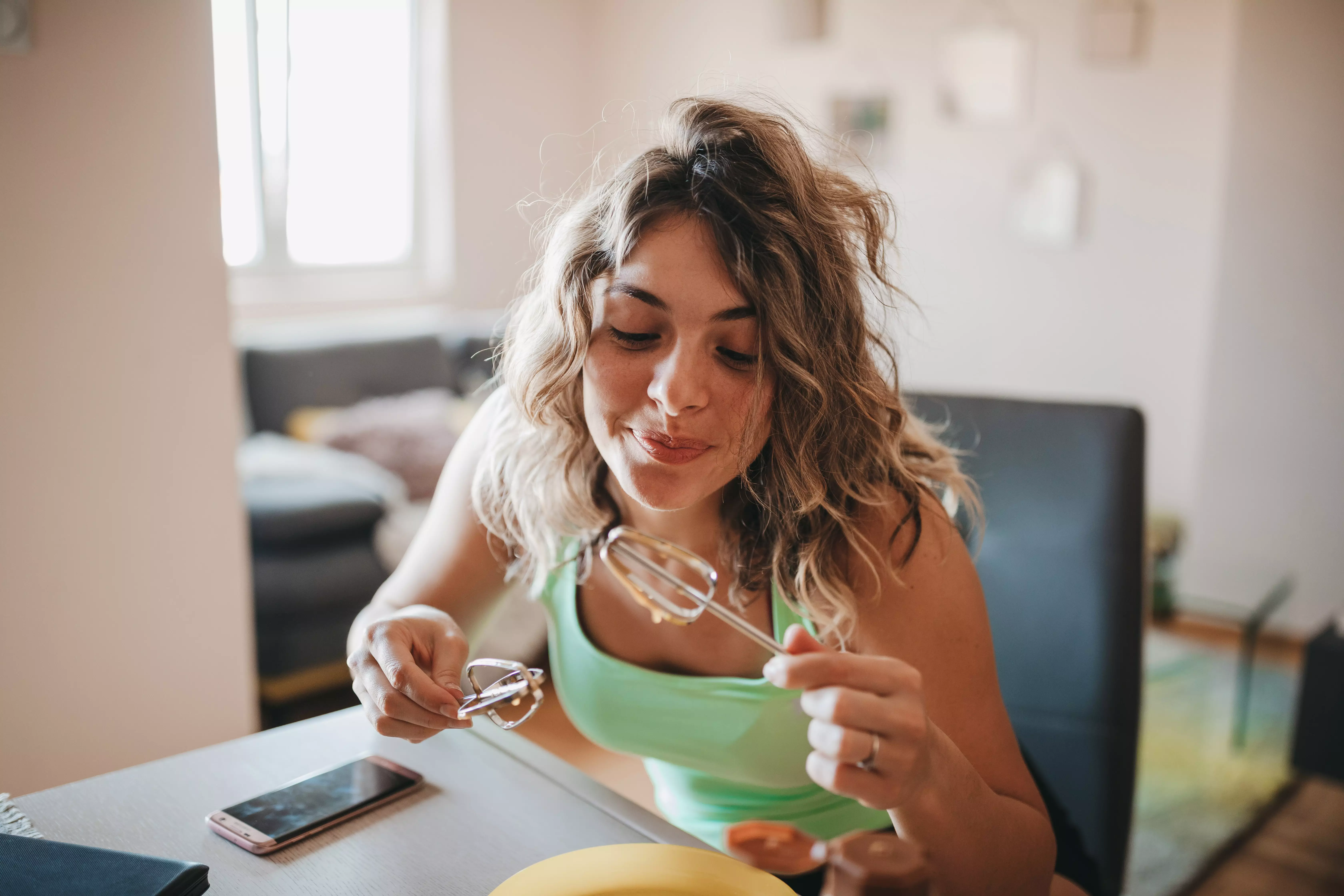 TikTok Churro siera kūku receptēs ietilpst Oreos un zemenes