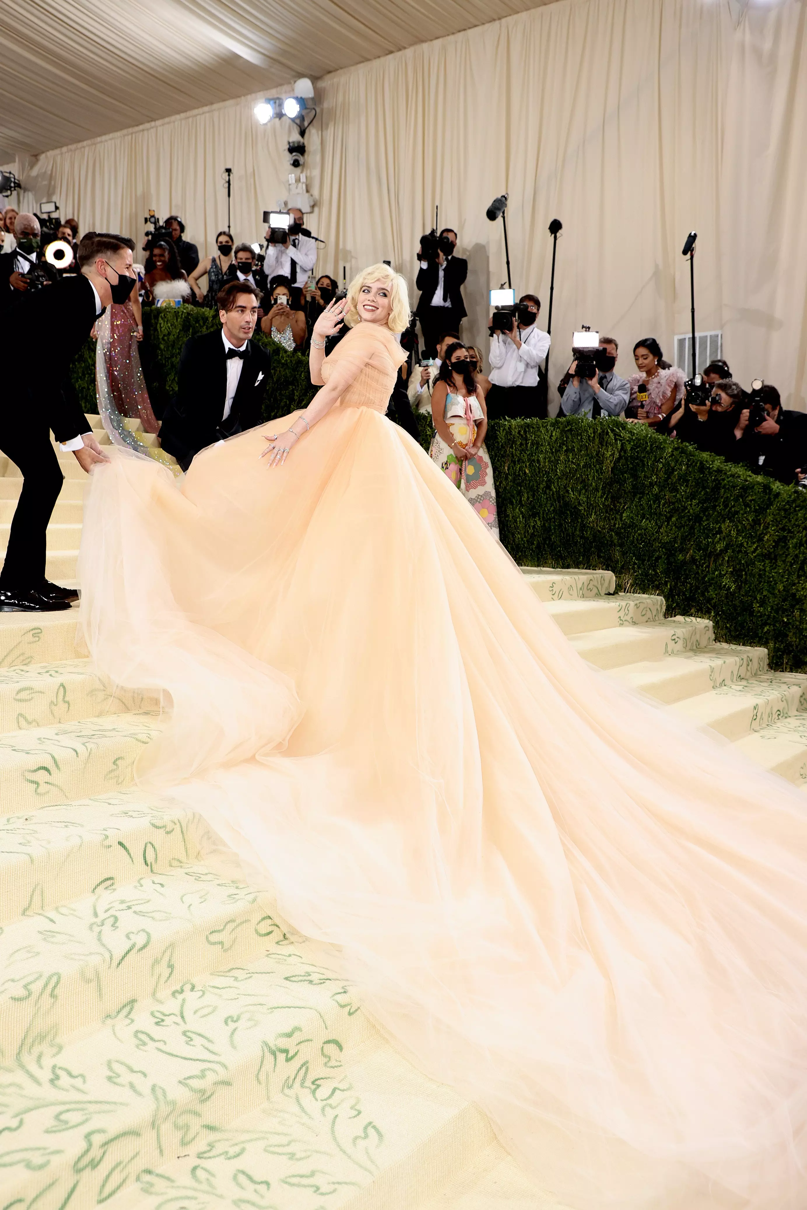 Billie Eilish deltar på The 2021 Met Gala.