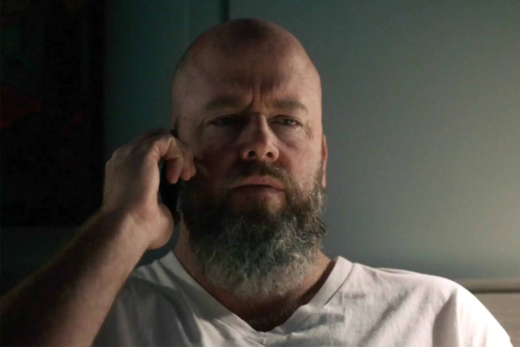 Chris Sullivan como el viejo Toby en Somos nosotros