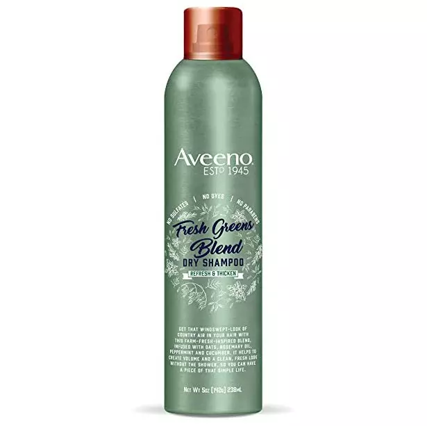 Aveeno Fresh Greens နှင့် Dry Shampoo ကို ရောစပ်ပါ။