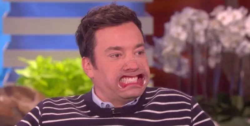 Ellen DeGeneres Jimmy Fallon li ser devê maç kir û ew pir aciz bû 31419_1