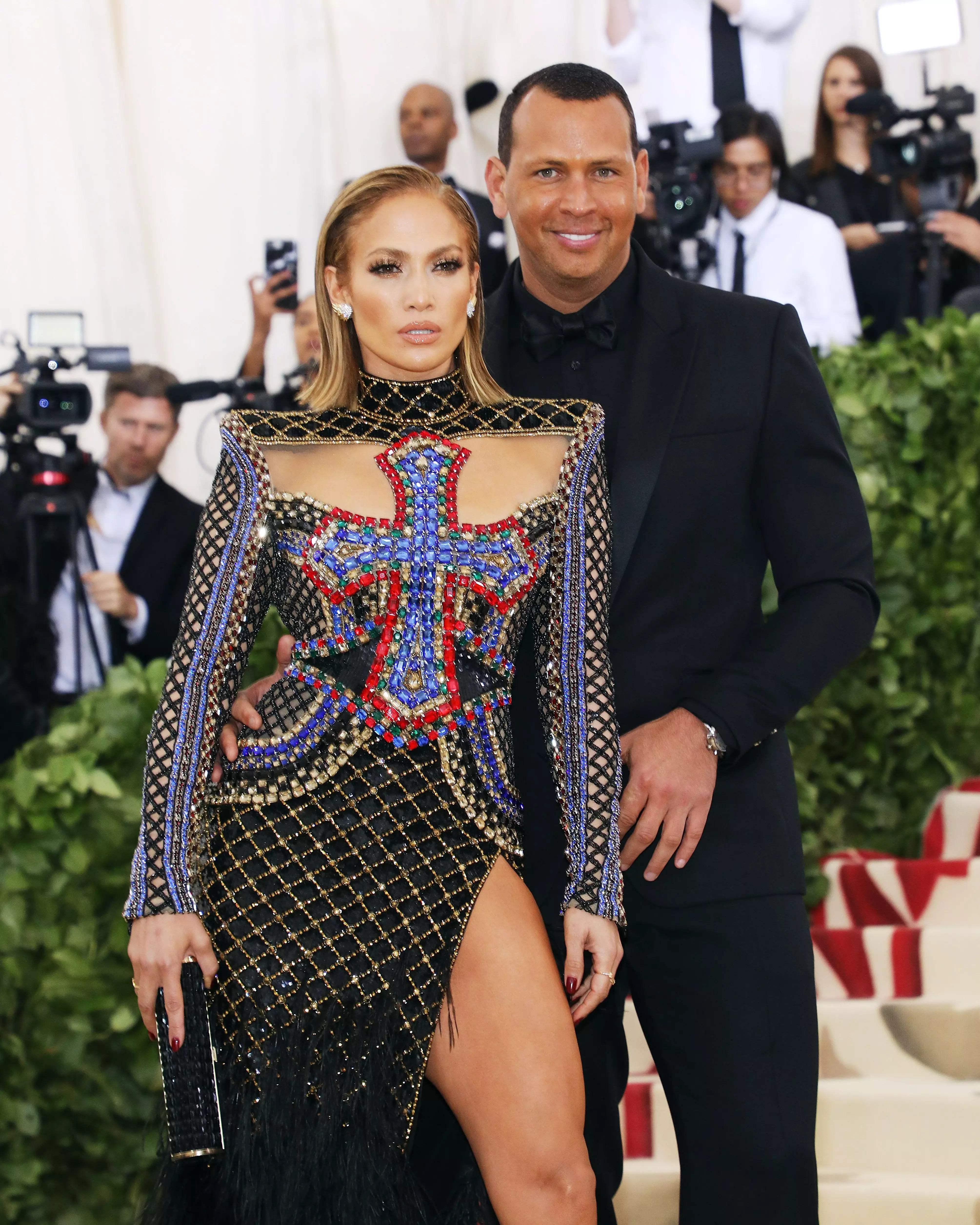 J. Lo & A-Rod ئۇلارنىڭ بۆلۈنۈشىنى رەسمىي دەلىللىدى