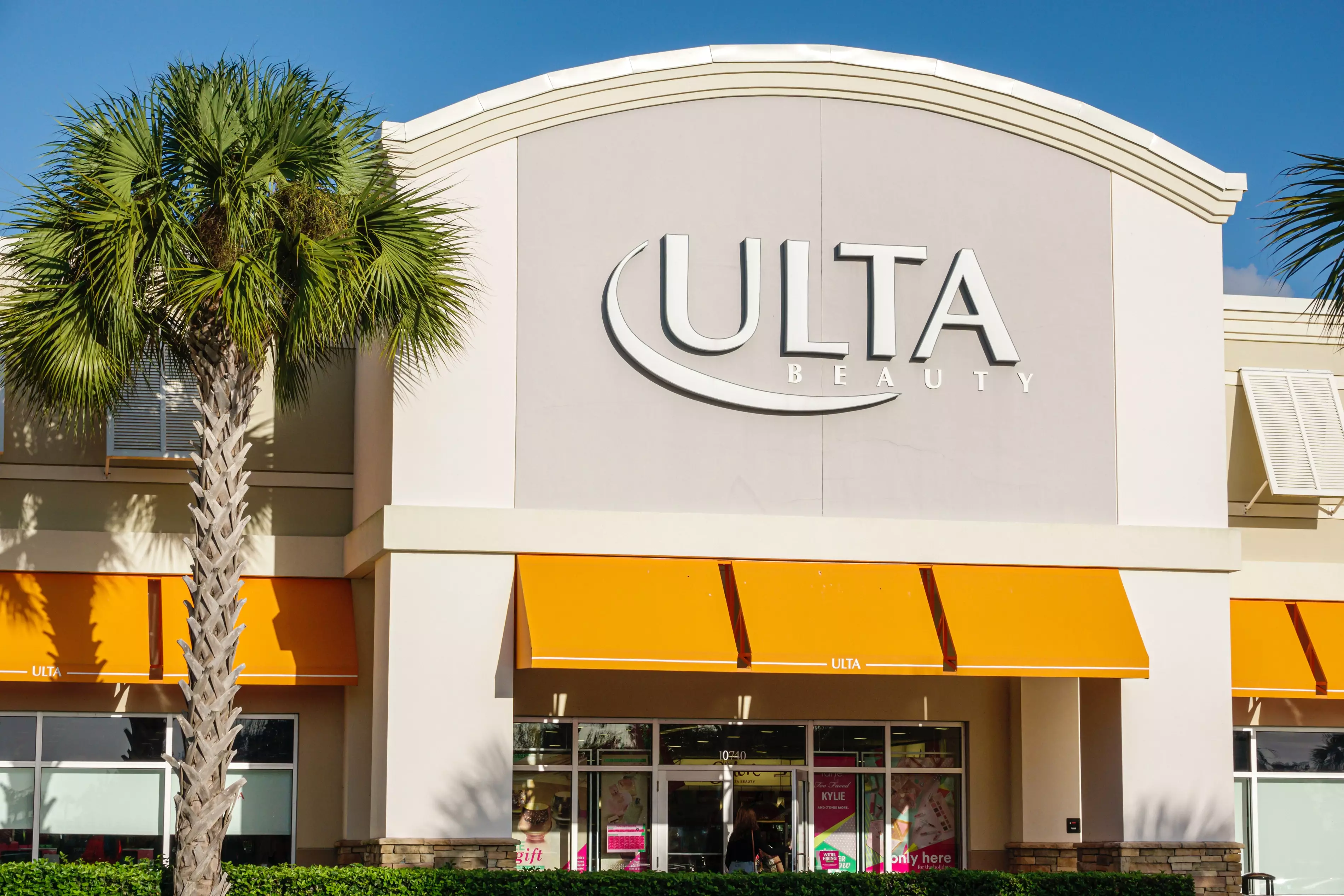 Ulta's 21ka maalmood ee quruxda waxa ku jira 50% dhammaan waxyaabaha aad jeceshahay ee daryeelka maqaarka