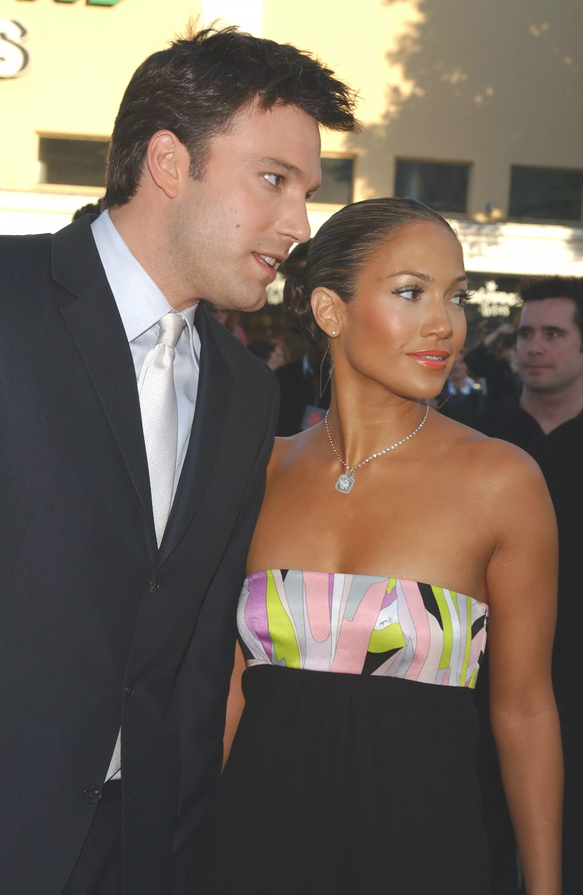 Ben Affleck ma Jennifer Lopez taunuu i le amataga o le