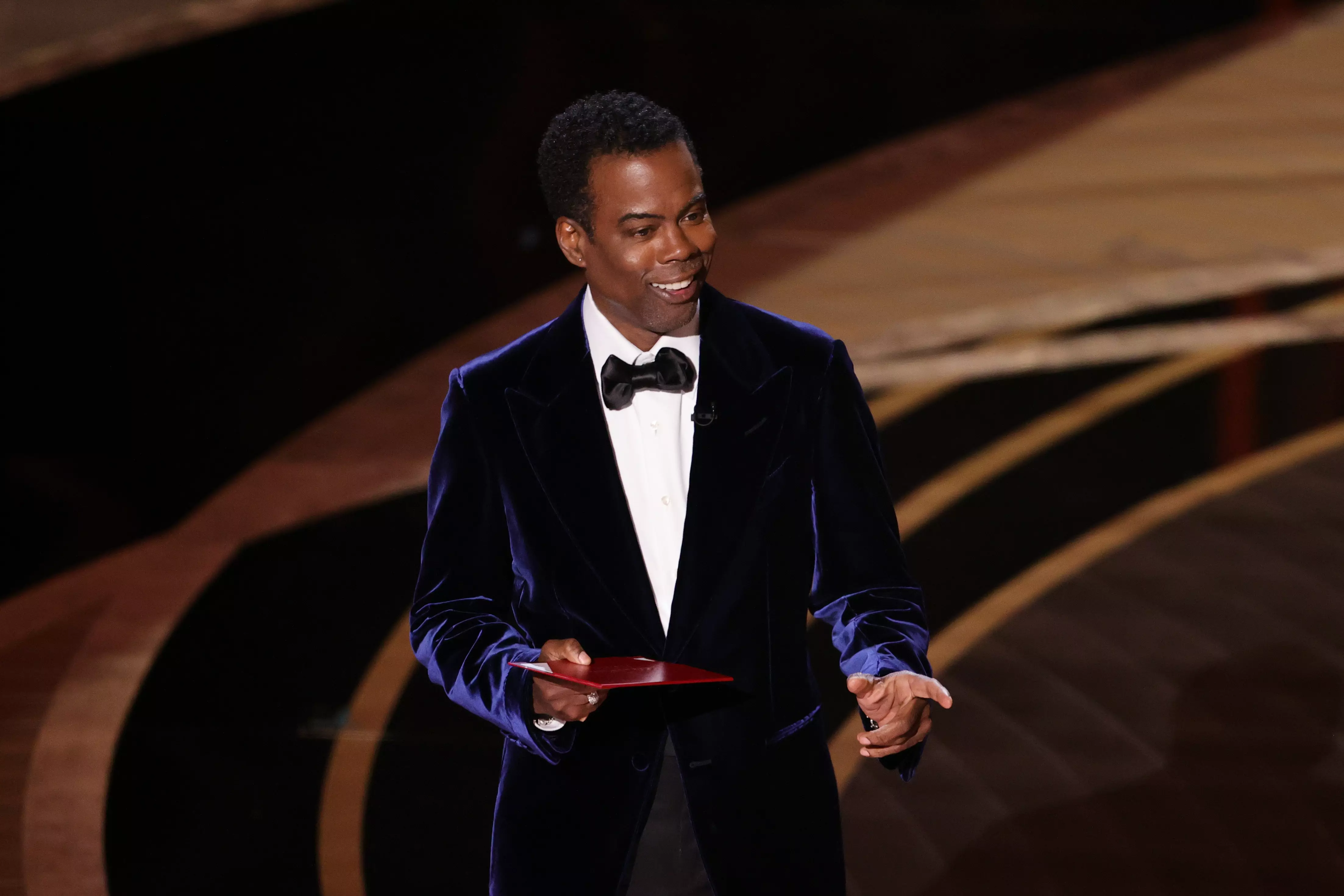 Chris Rock wuxuu si fagaare ah uga hadlay Abaalmarinta Oscar-ka Bandhigiisii u dambeeyay ee Taagan