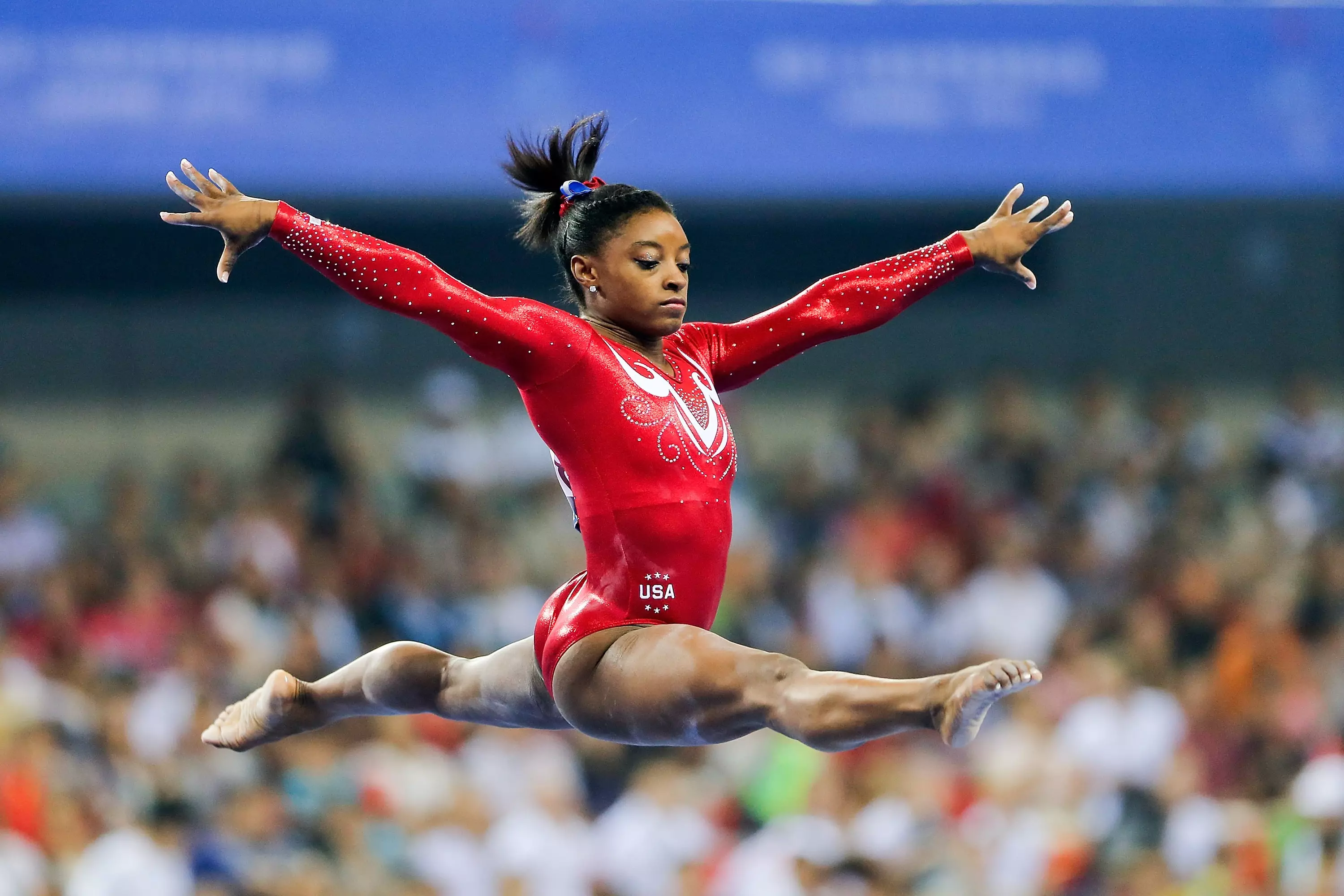 U-Simone Biles Ube Neqiniso Ngama-Twisties & Wabiza I-Phenomenon