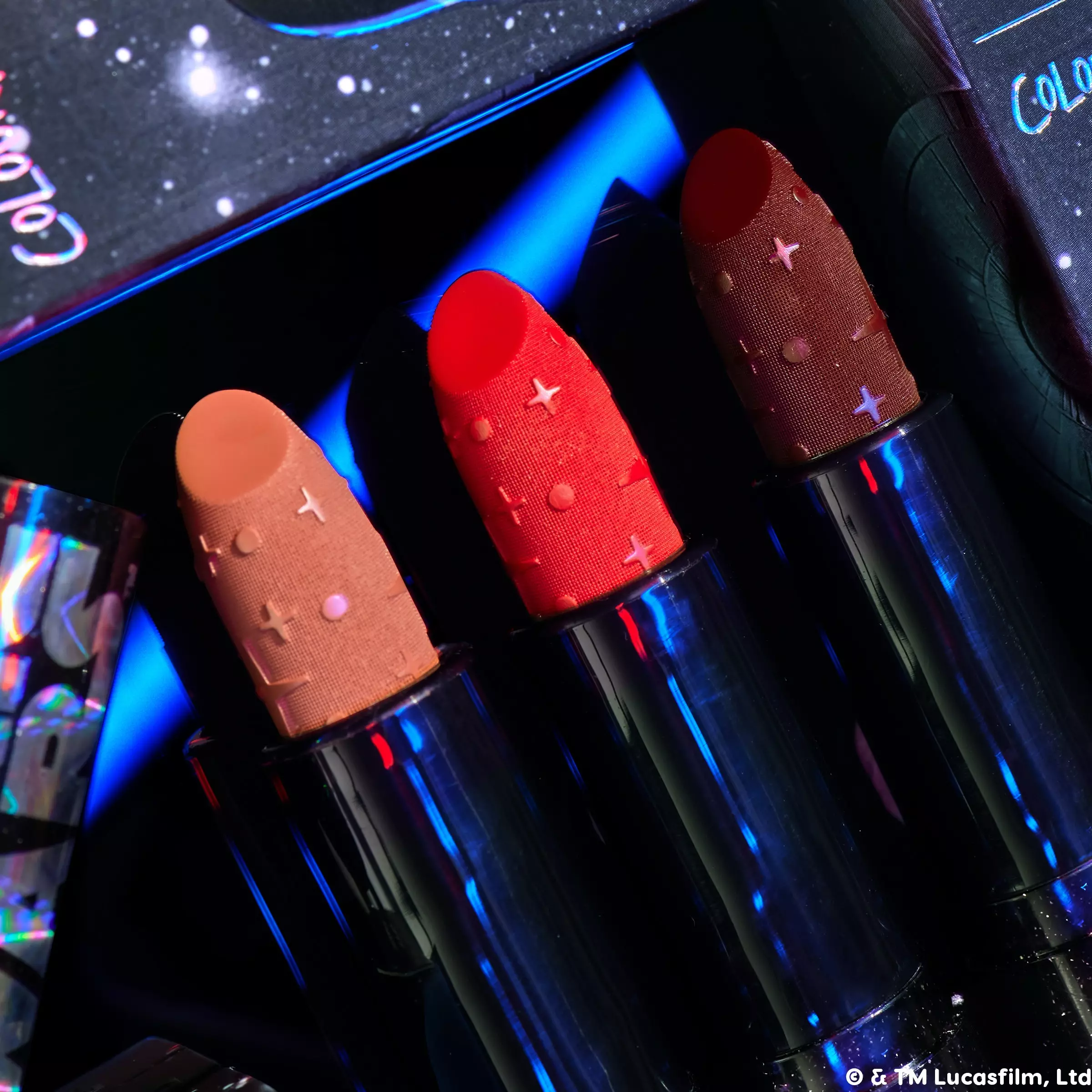 คอลเล็กชั่น 'Star Wars' ใหม่ของ ColourPop กำลังโทรหาฉันสู่ด้านมืด