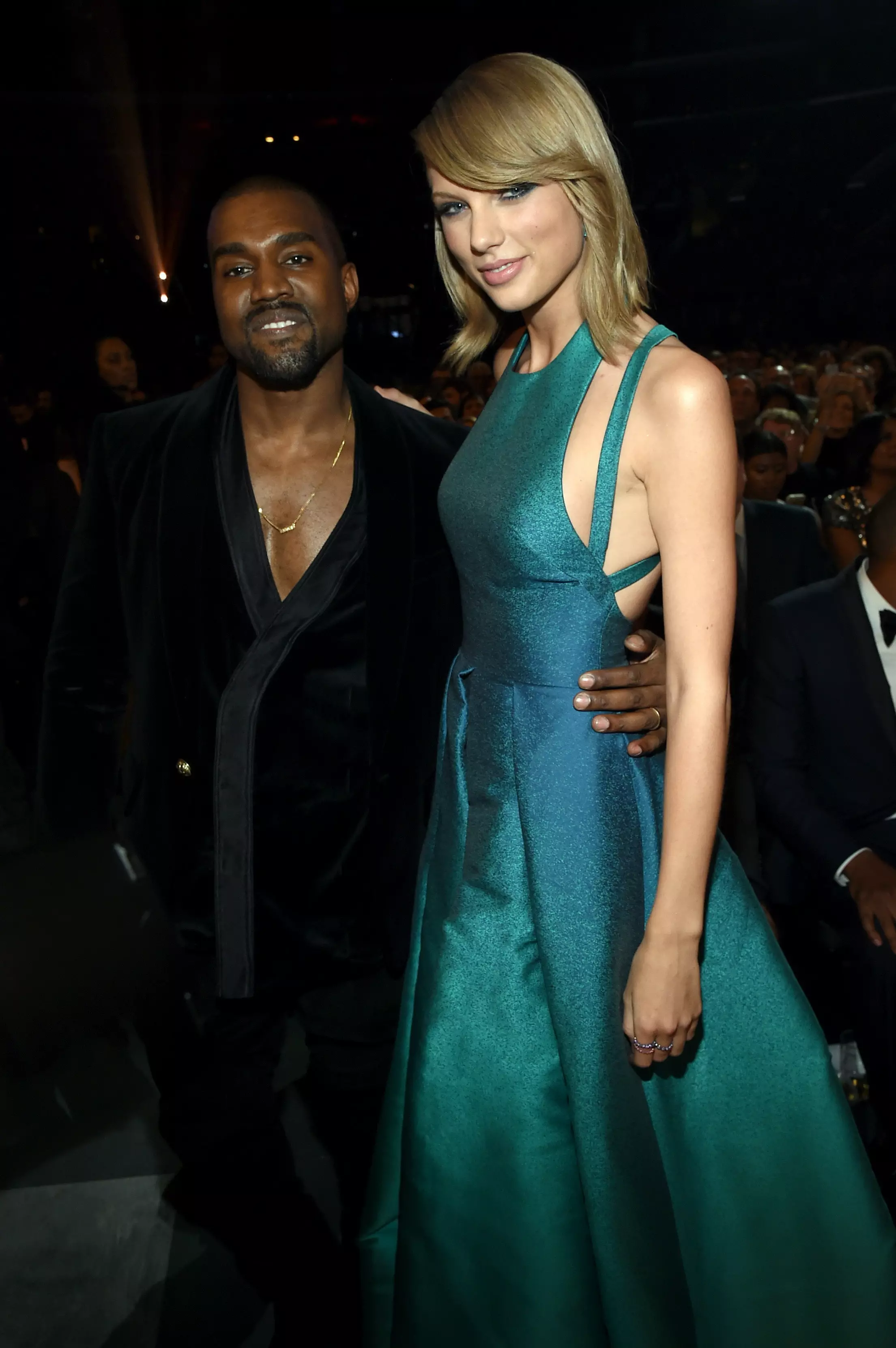 Kim Kardashian & Taylor Swift의 Mega Feud의 궁극적 인 타임 라인은 다음과 같습니다. 3578_2