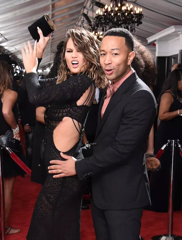 Chrissy Teigen trolea hilarantemente a John Legend por no ganar un Oscar 36680_2