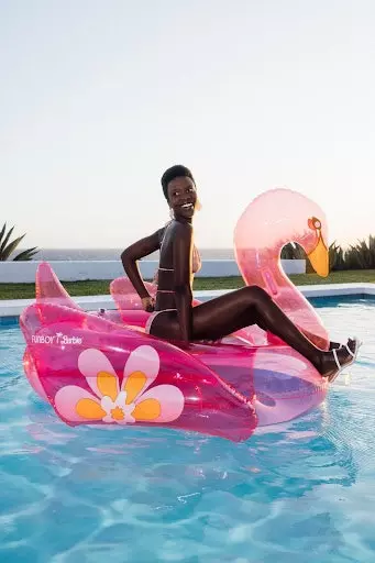 FUNBOY X Barbie ™ Dream Swan Pool Float