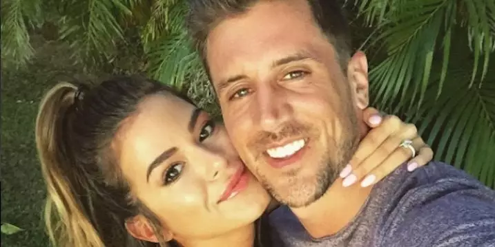 'Bachelorette' JoJo Fletcher သည် Jordan Rodgers နှင့်မင်္ဂလာပွဲအကြောင်းဖွင့်ပြောသည် - သီးသန့် 39150_1