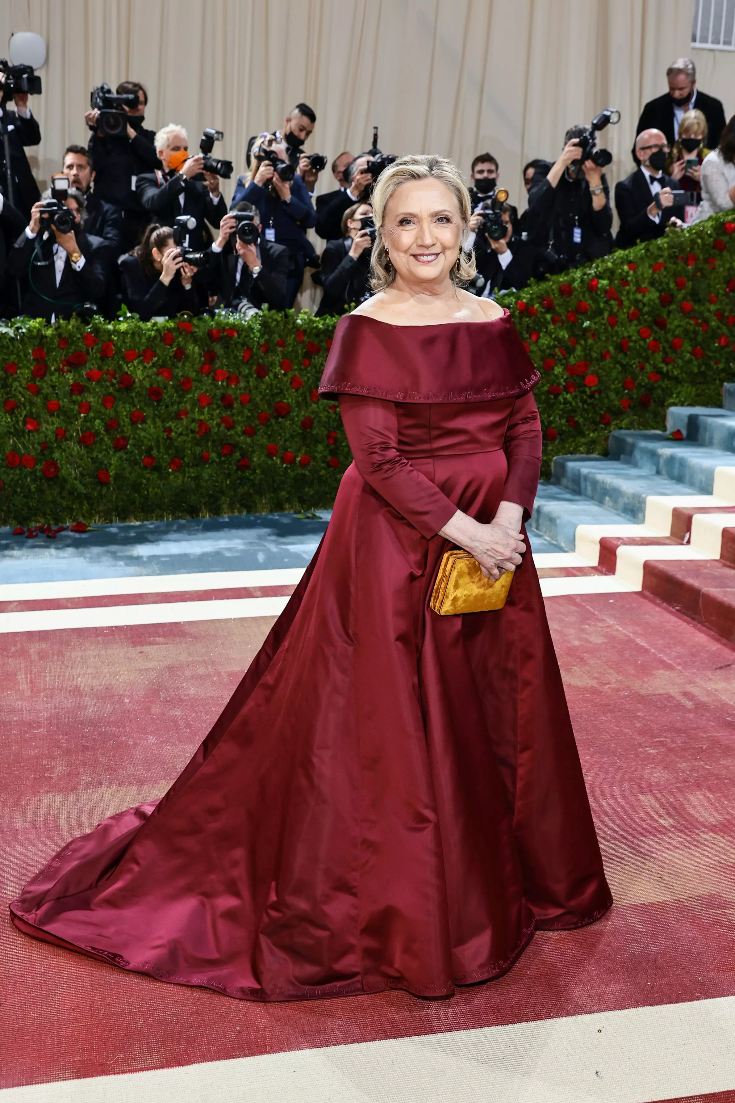 Hillary Clinton amapita ku The 2022 Met Gala