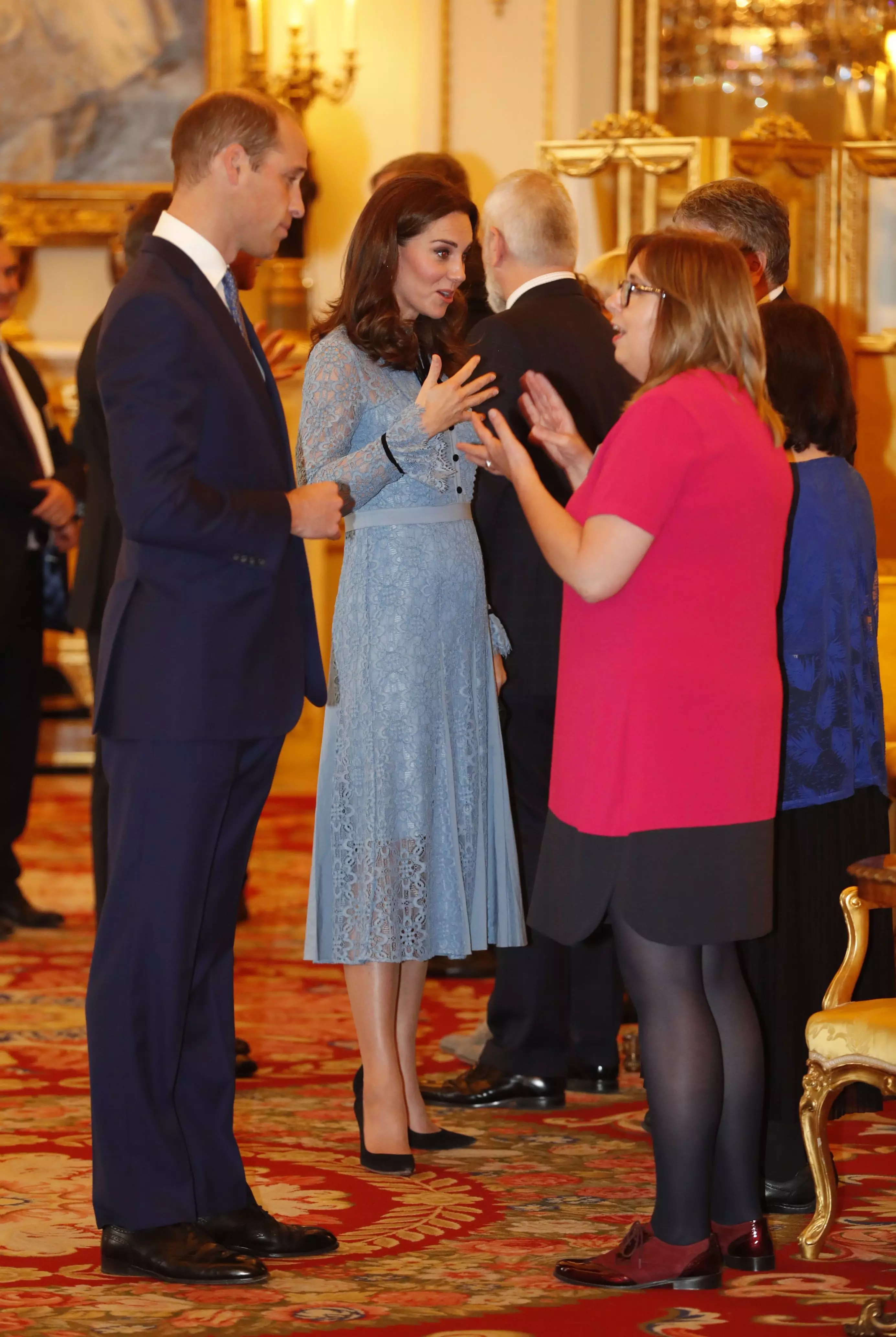 Kate Middleton waxay la soo muuqatay muuqaalkii ugu horeeyay ee canuga iyo sawiradu waa kuwo la jeclaysto 46968_1