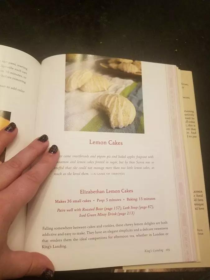 Saya Memasak Dari Buku Masakan 'Game Of Thrones' & Terdapat Satu Resipi Kemenangan yang Jelas 54261_1