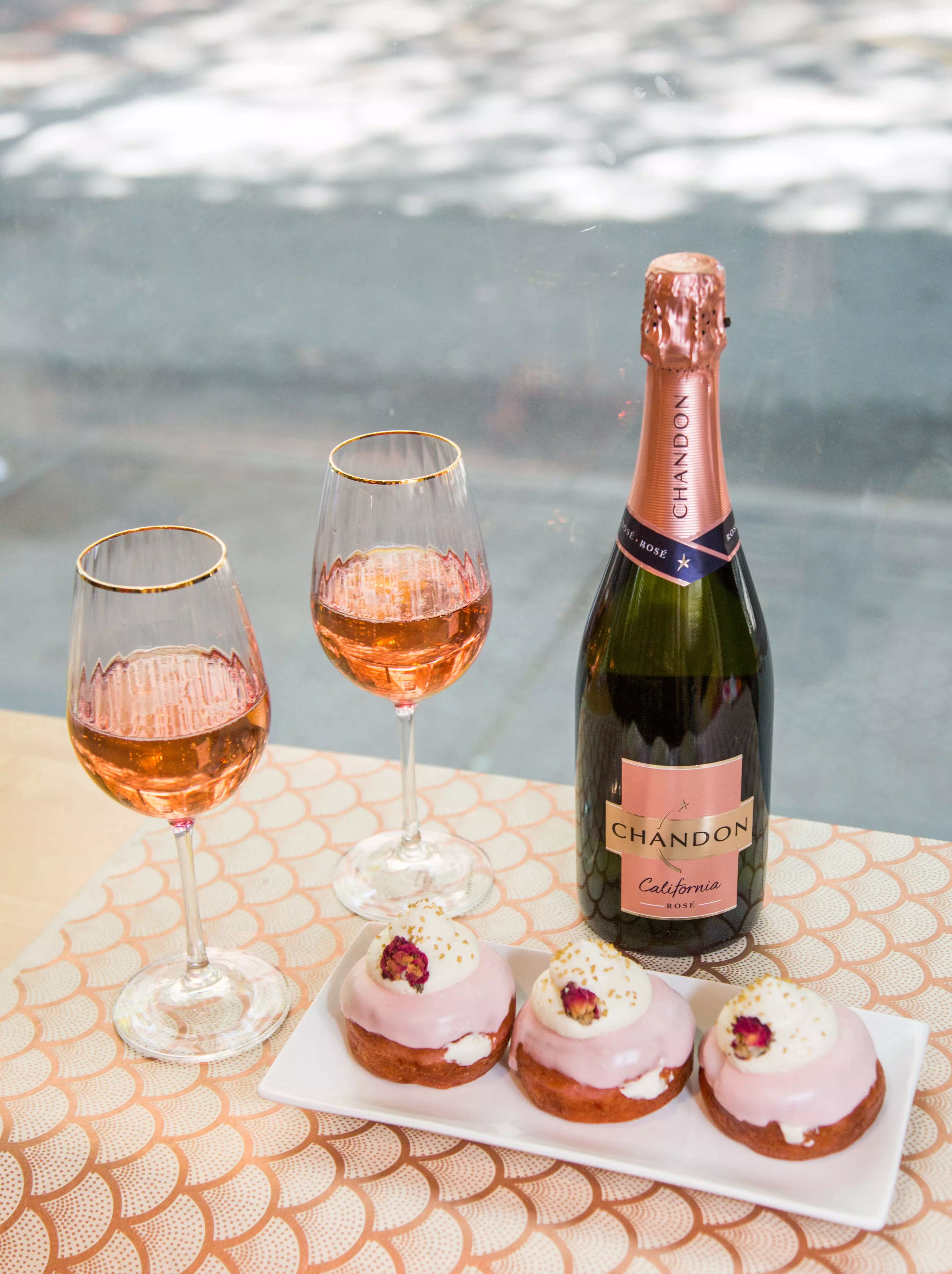 Sparkling Rosé Donuts Ariko & Vanenge Vakanyanya Kunyanya Kudya 62290_2