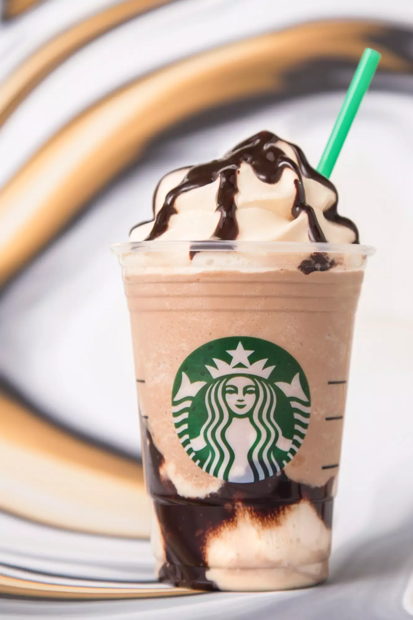 Starbucks-ın yeni Triple Mocha Frappuccino-da əslində nə qədər kofein var 64604_1