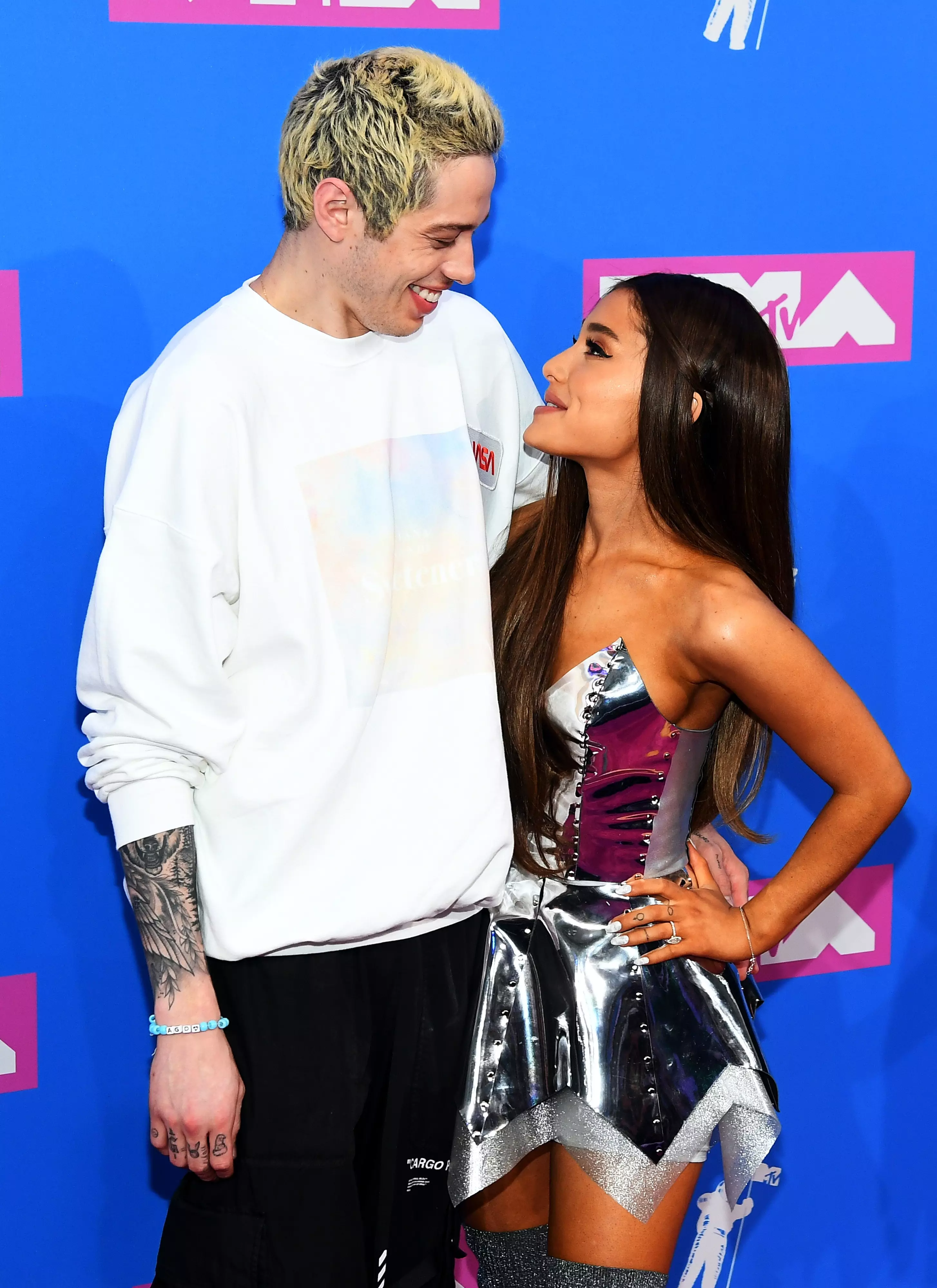 Le dernier message d'Ariana Grande pourrait faire allusion à la façon dont elle va après sa séparation d'avec Pete 66993_2