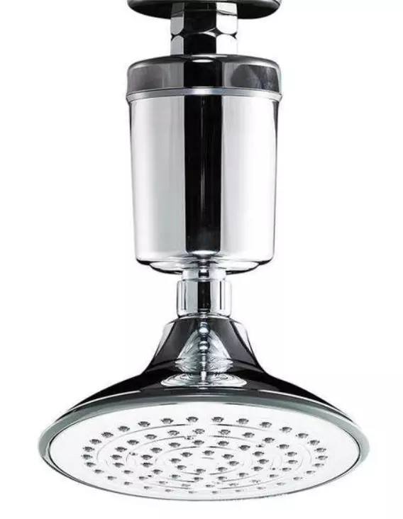 Luxe na may Rainfall Shower Head