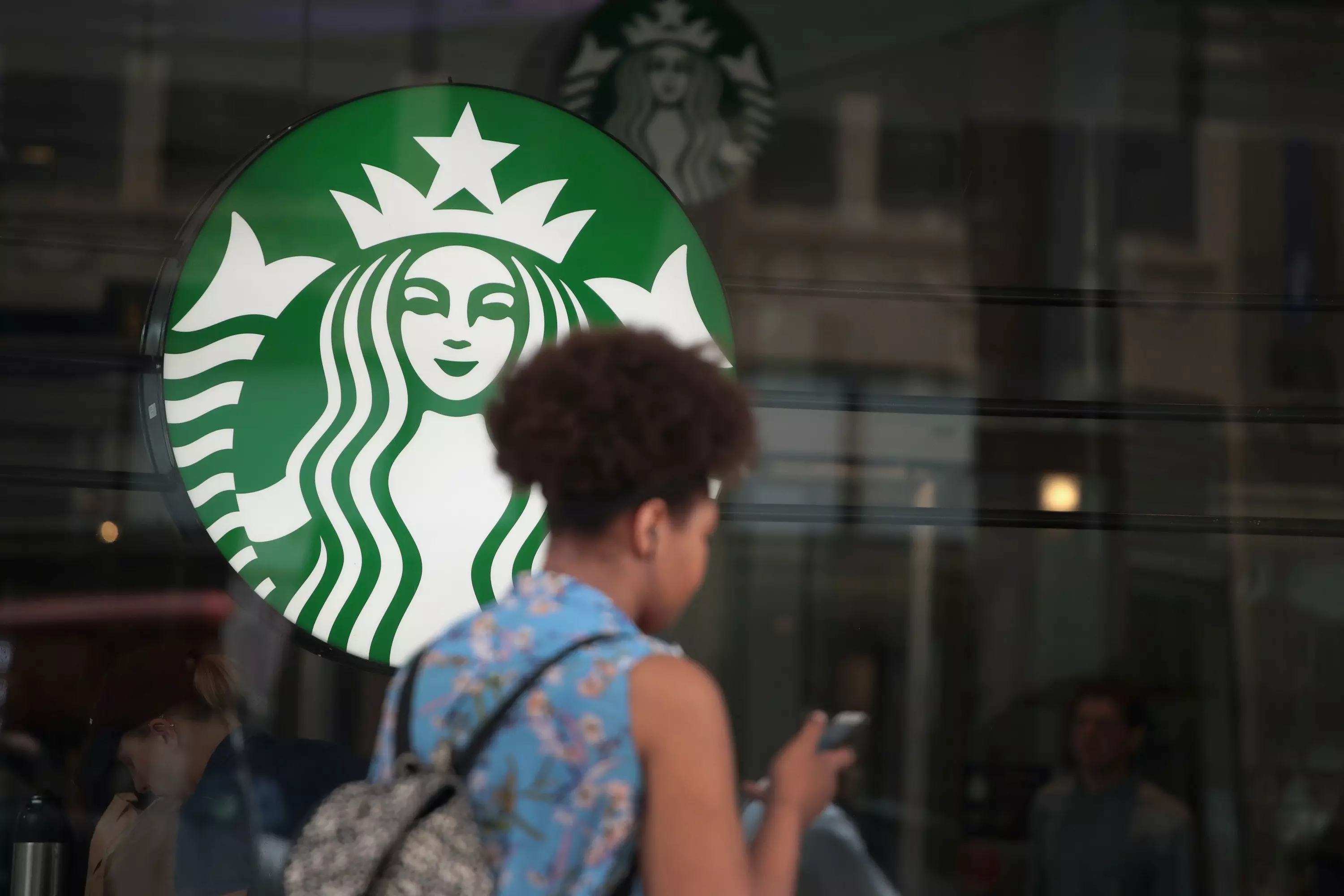 Starbucks'ın Yaklaşan Happy Hour Hafta Sonunu En Tatlı Şekilde Başlayacak 70927_1