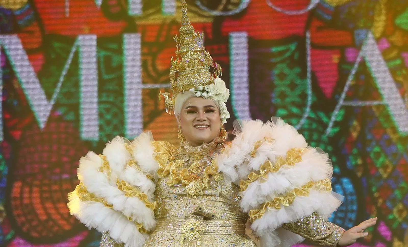 Miss Gimhuay 'Drag Race Thailand' 2. denboraldian kanporatzea eztabaidagarria izan zen.