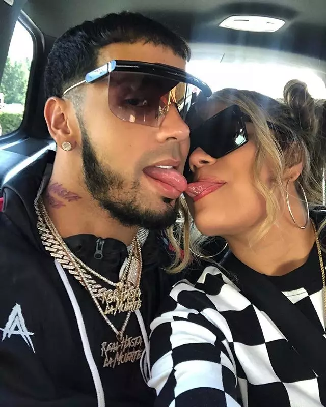 คะแนนความเข้ากันได้ทางโหราศาสตร์ของ Anuel AA และ Karol G สู่ Duet ตลอดชีวิต 76434_2