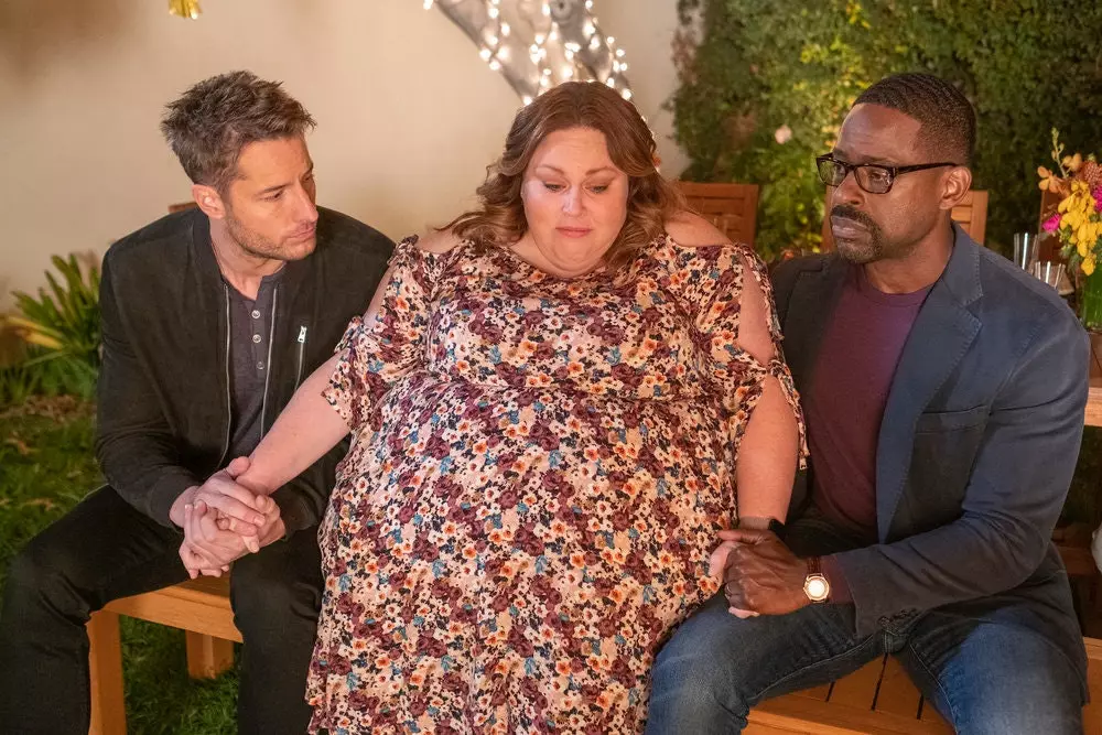 Justin Hartley jako Kevin, Chrissy Metz jako Kate, Sterling K. Brown jako Randall