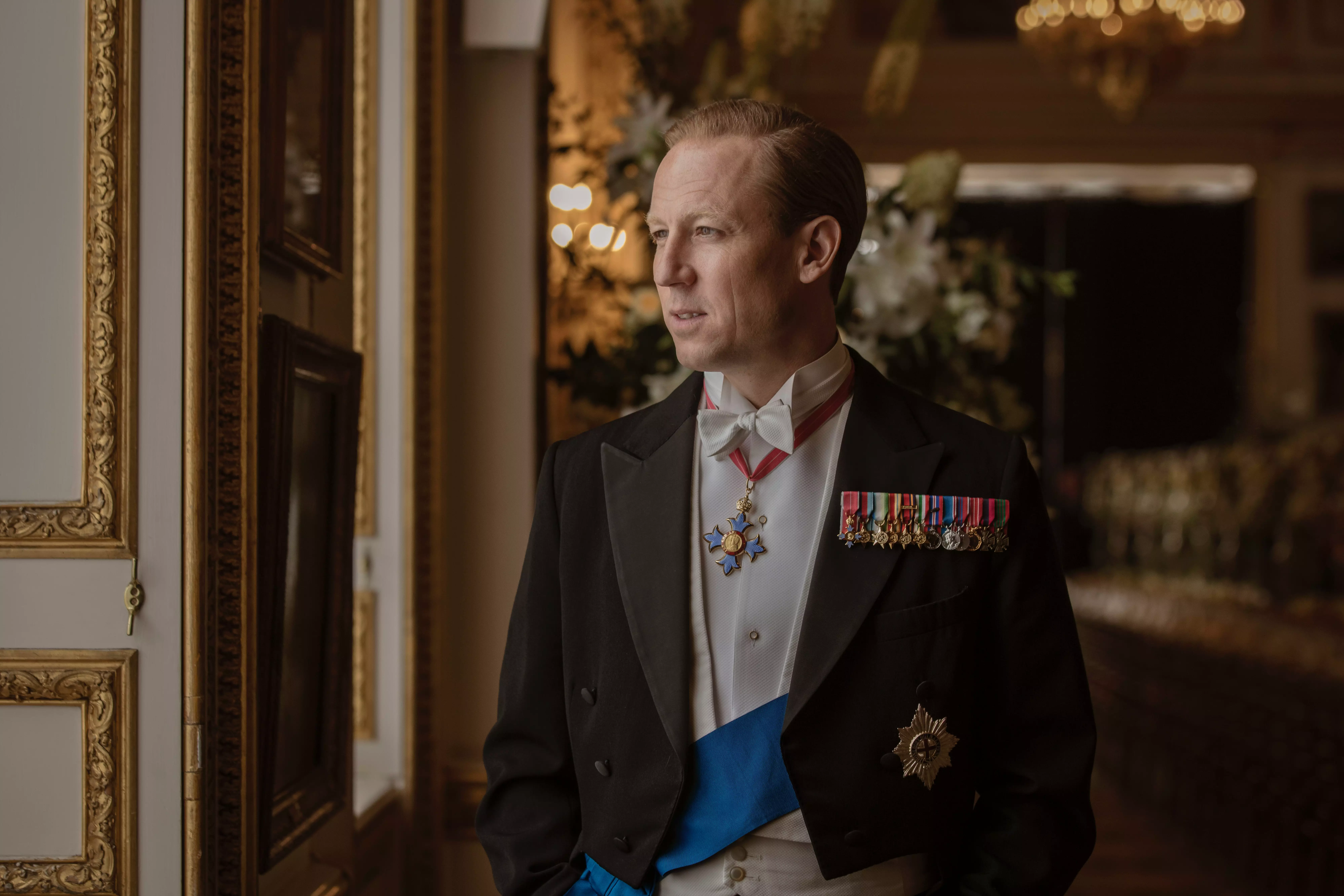 'The Crown' 3-cü Mövsüm 2019-cu ilin son yarısında təqdim olunacaq, lakin fanatların hələ də sualları var. 81705_2