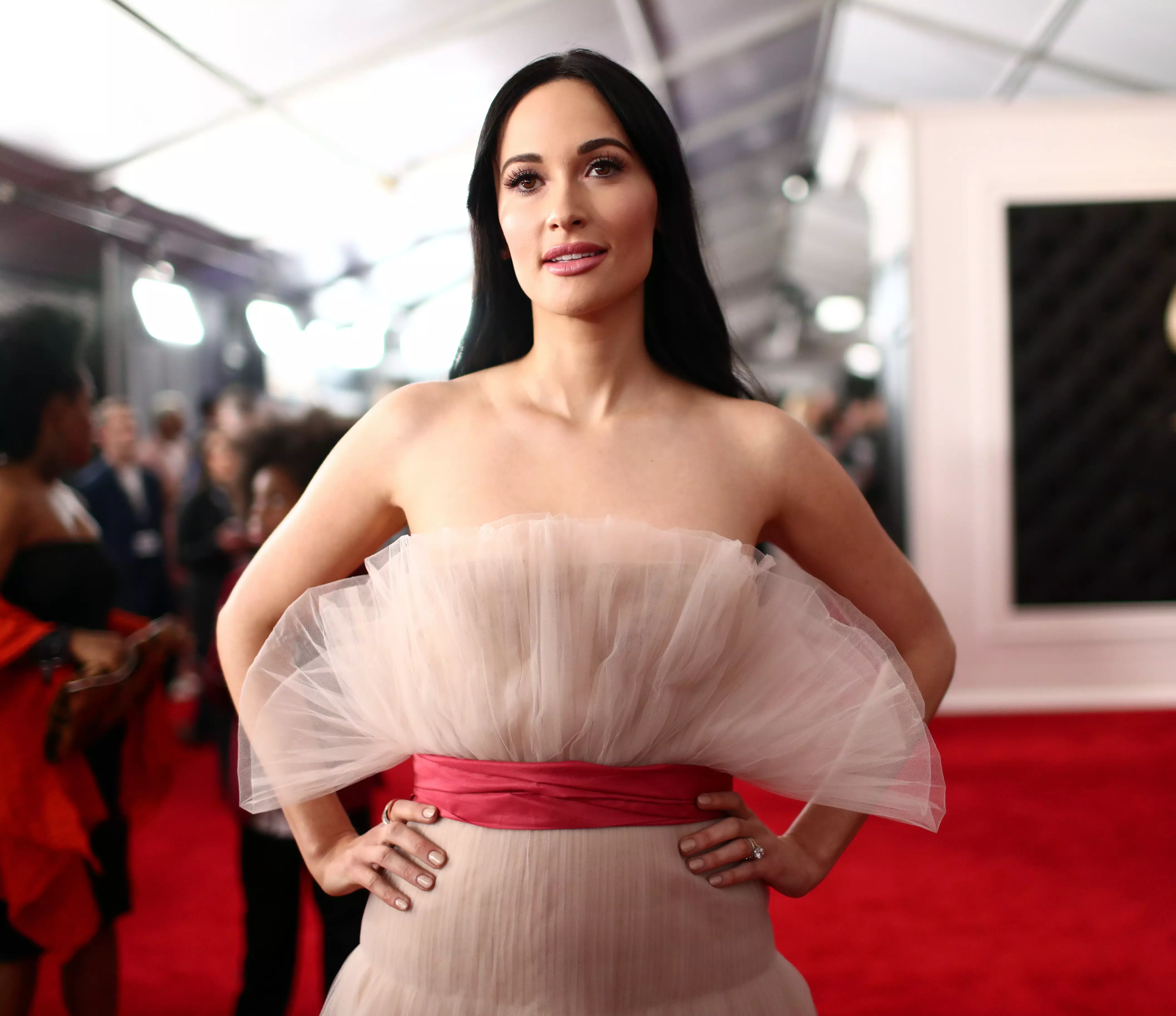 Kacey Musgraves hela Grammys-look är så delikat, men halsen är den bästa delen 82036_5