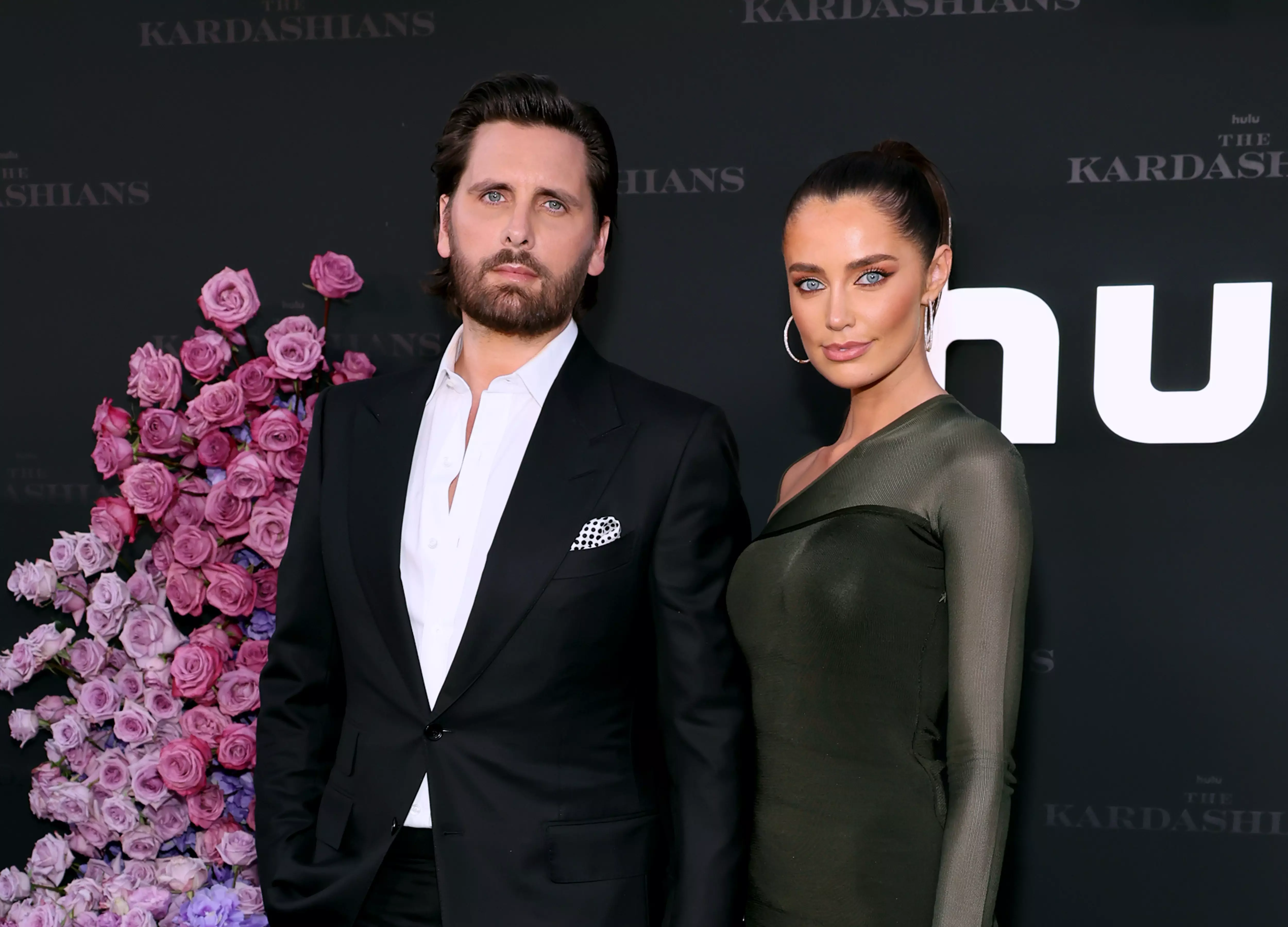 Scott Disick Anagwiritsa Ntchito 'The Kardashians' Premiere Kuwonetsa GF Wake Watsopano