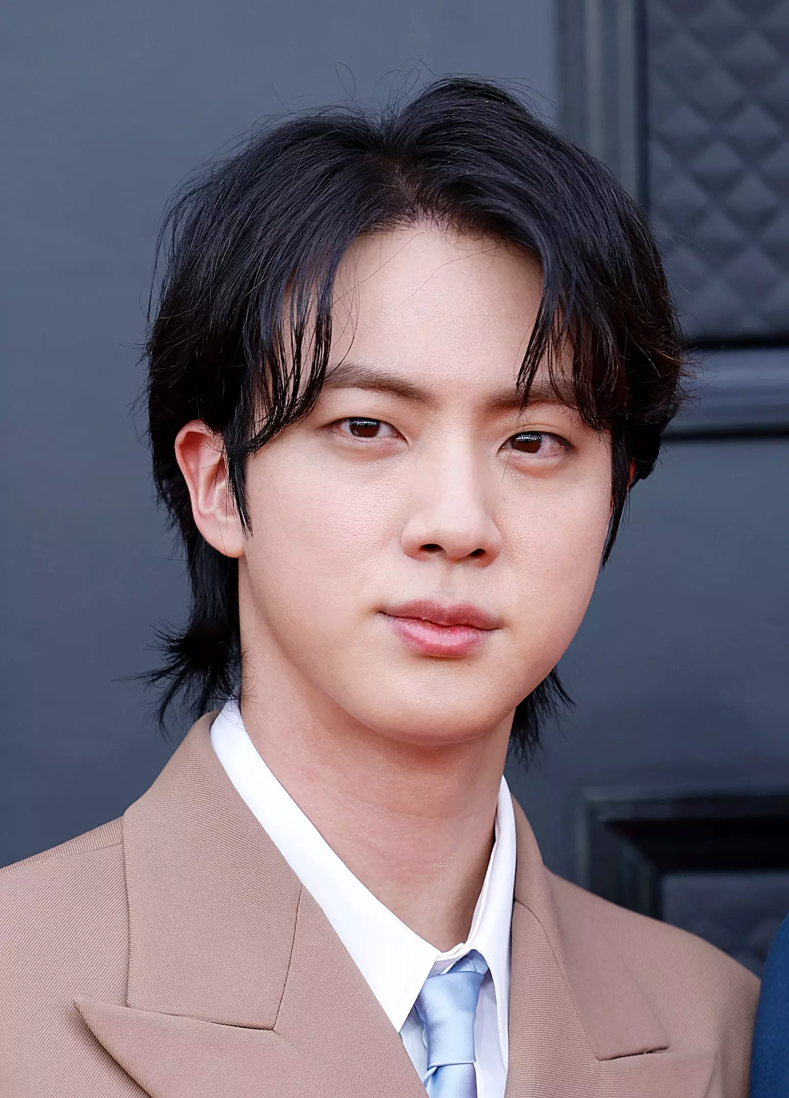 BTS 'Jin Yuav Muaj