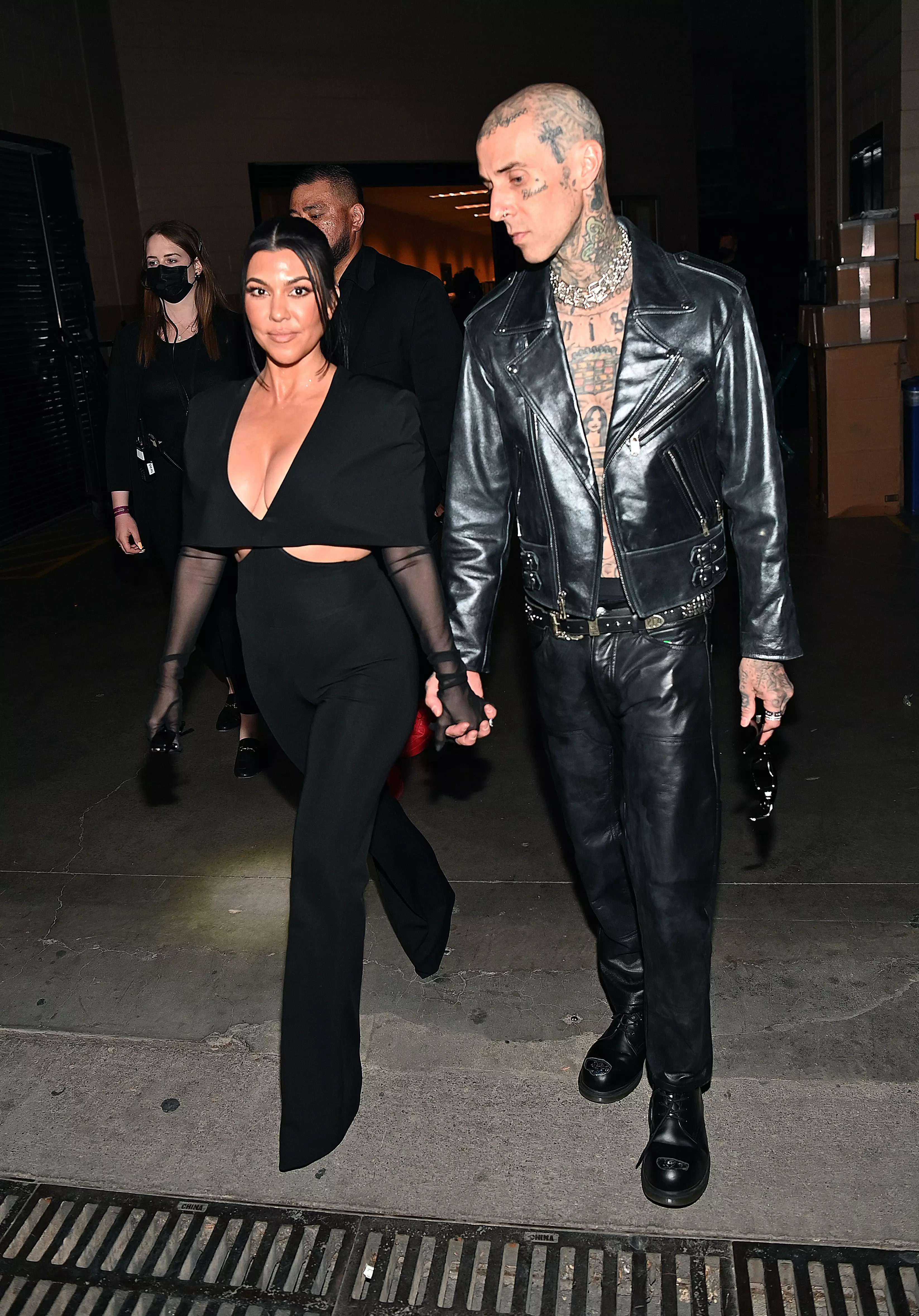 Gambar kawinan Kourtney Kardashian sareng Travis Barker di Las Vegas amis pisan.