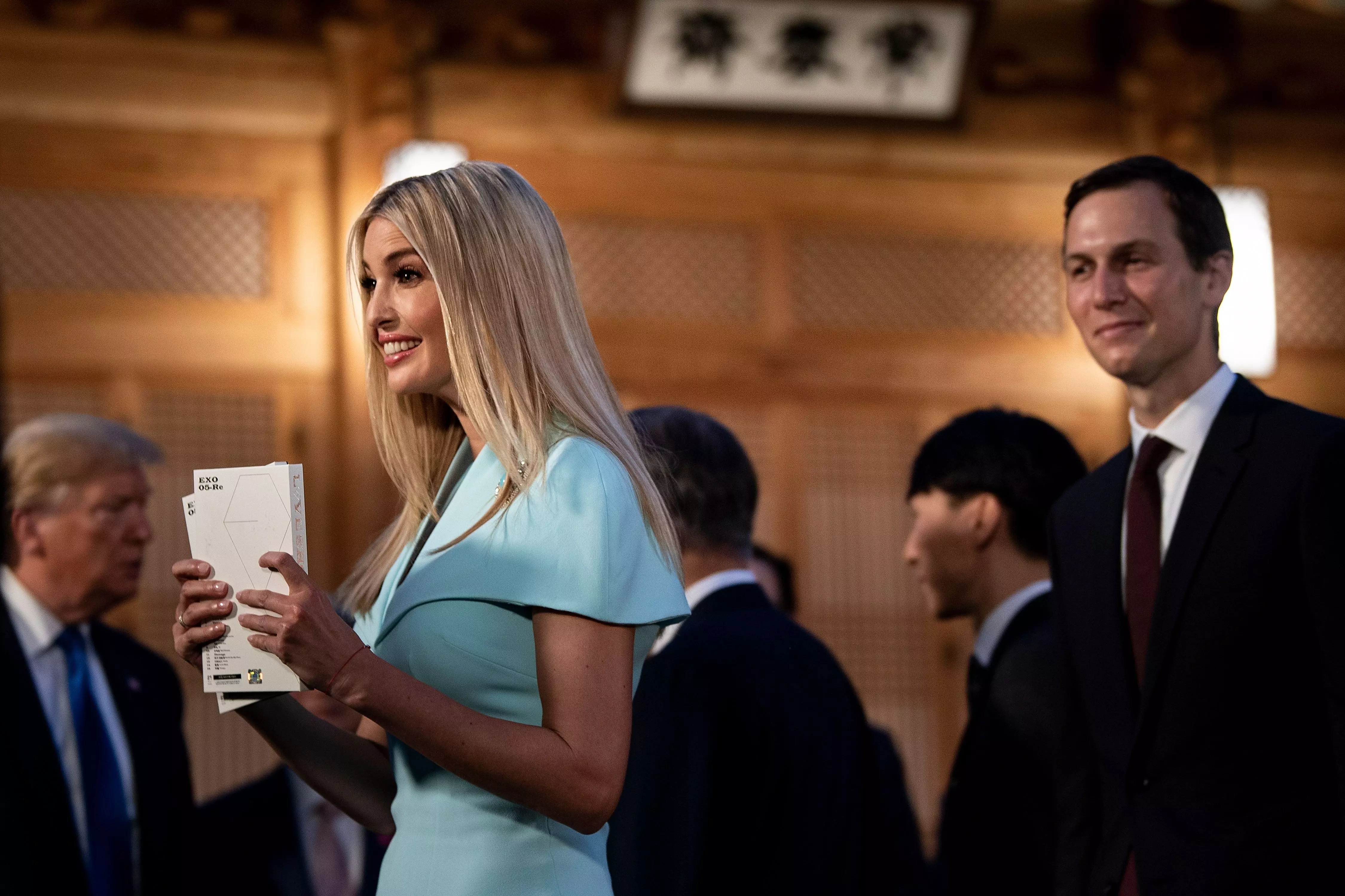 Ireto sarin'ny fihaonan'ny EXO sy Ivanka Trump ireto no zava-drehetra 94345_2