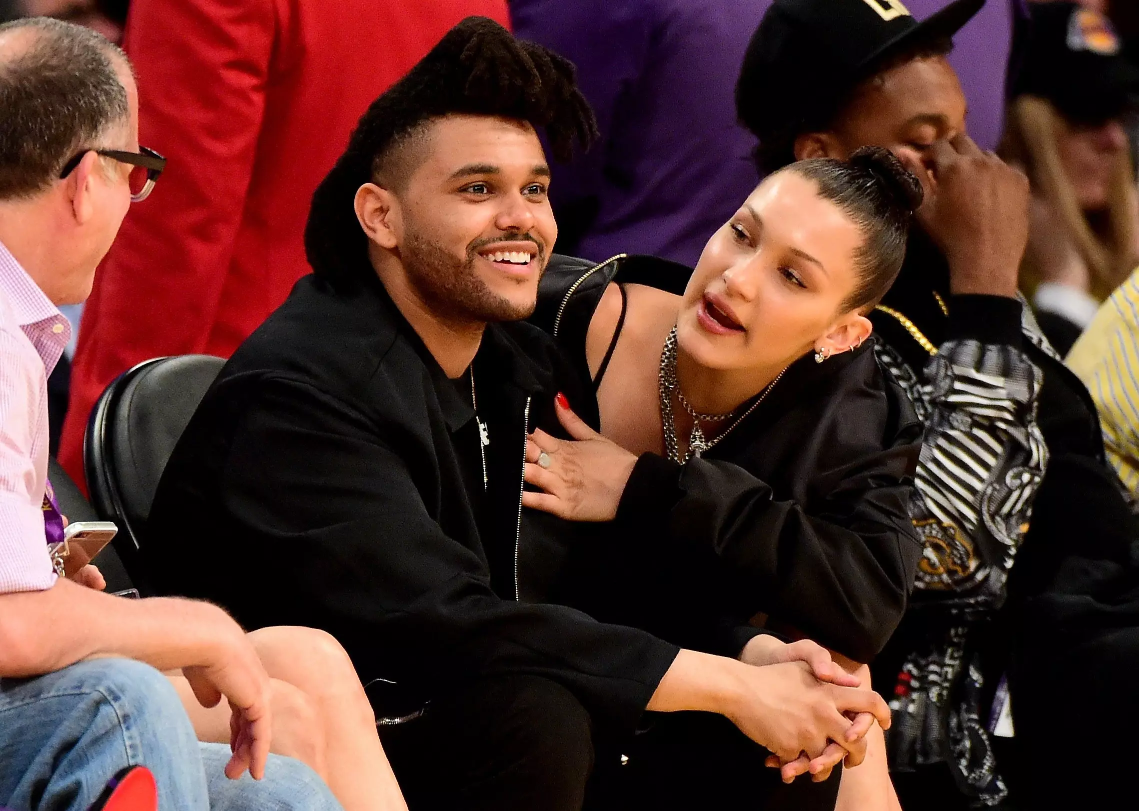 OMG, Bella & The Weeknd Hat ragihandin Dibe ku Dîsa Bibe 94817_1