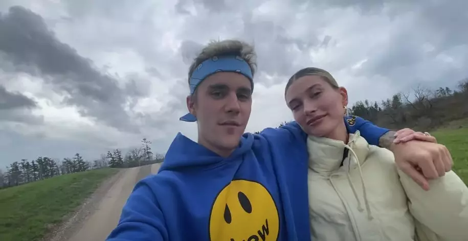 Justin & Hailey 98776_3